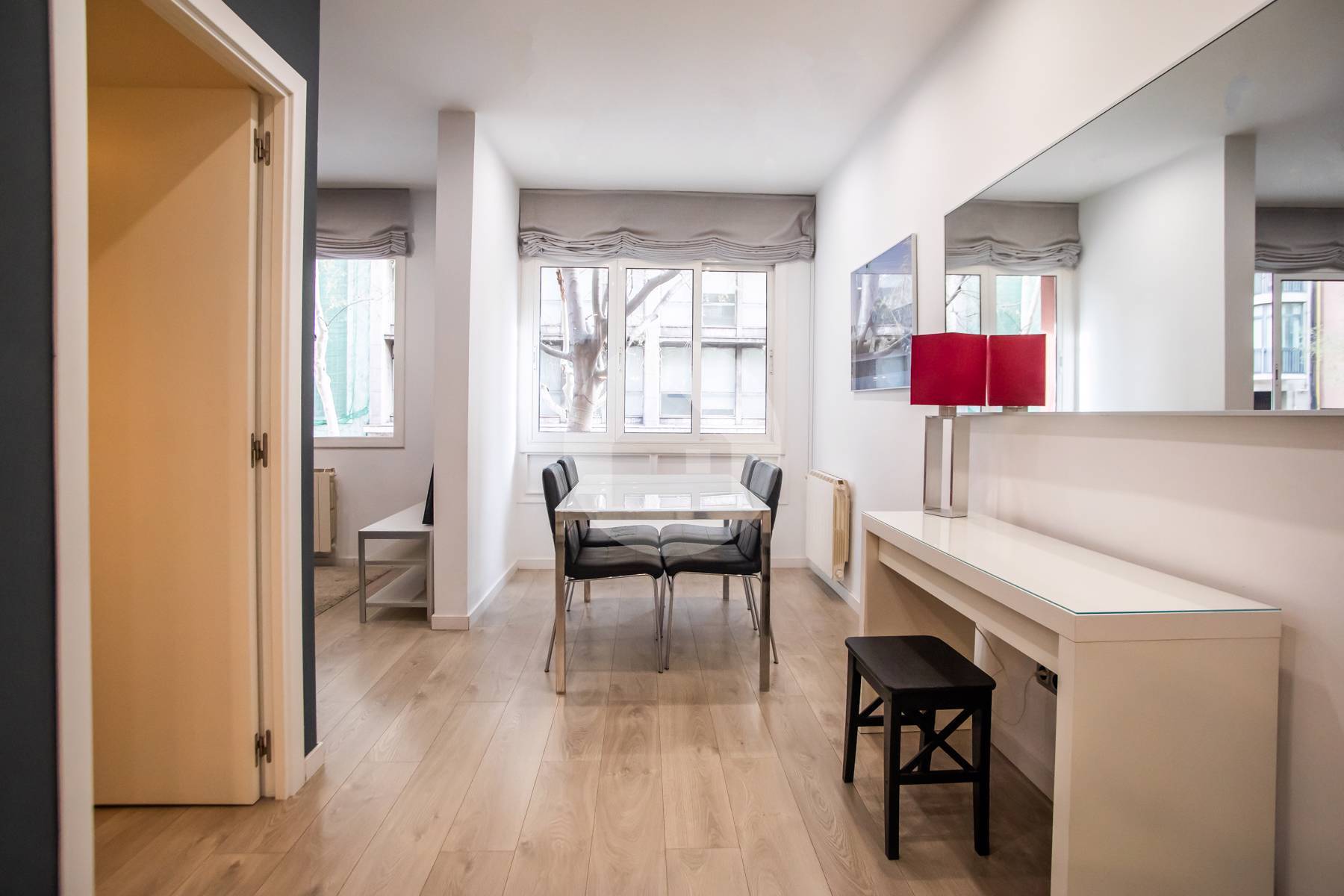 Modern apartment of two bedrooms for rent | Locabarcelona