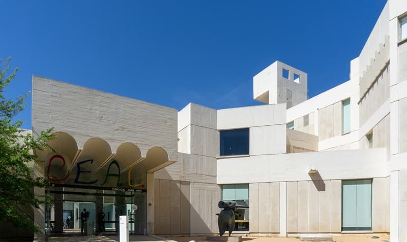 Visit the Joan Miro Foundation: Complete guide | Locabarcelona